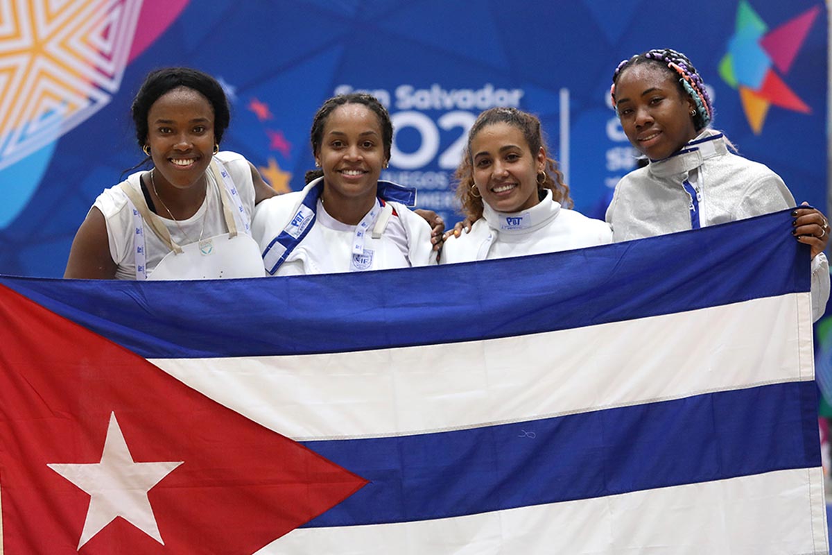 Sablista Elizabeth Hidalgo aporta el tercer oro para Granma en San ...