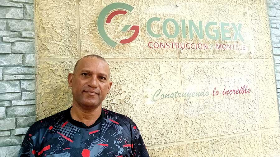 🔊 Pedro Arjona, un constructor siempre orgulloso de portar el casco ...