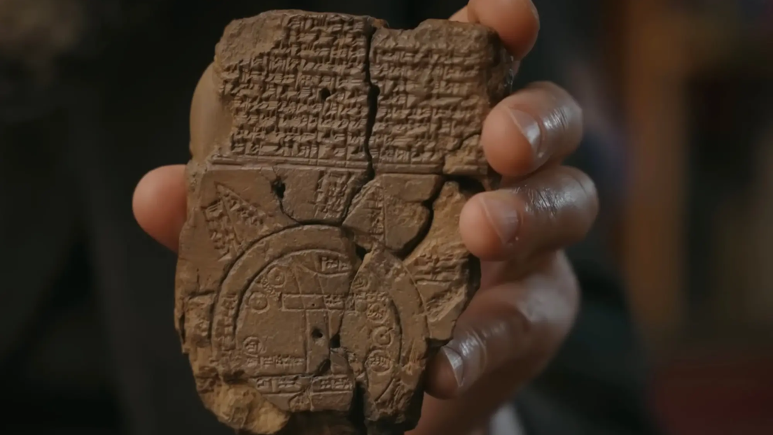 Logran descifrar el mapa más antiguo conocido del mundo | CMKX Radio Bayamo