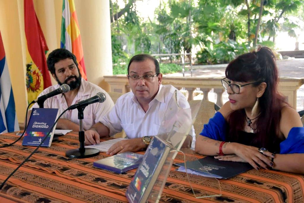 Presentan libro de activista boliviana gran amiga de Cuba (+ fotos ...