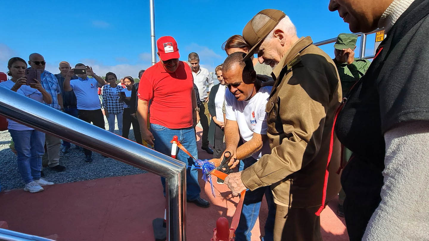 Inaugura Ramiro Valdés parque solar en la provincia de Cienfuegos ...