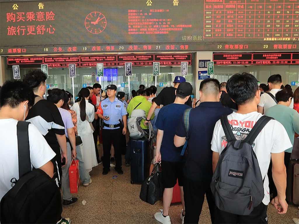 China prevé cifra récord en flujo interregional durante vacaciones ...